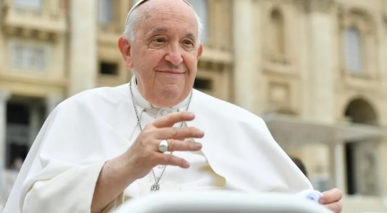 Francisco, el Papa de los pobres y los excluidos - Secretaría de Mujeres, Géneros y Diversidades